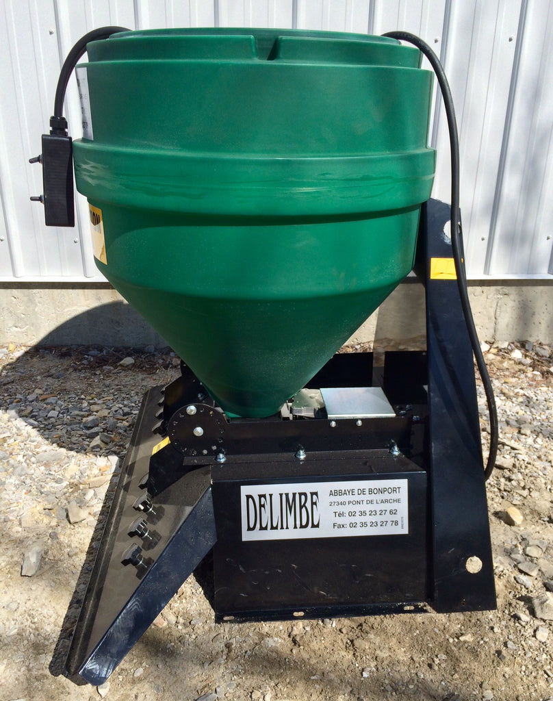 DLB T30 120E Disc spreader – ADJM Agri-Distribution inc.